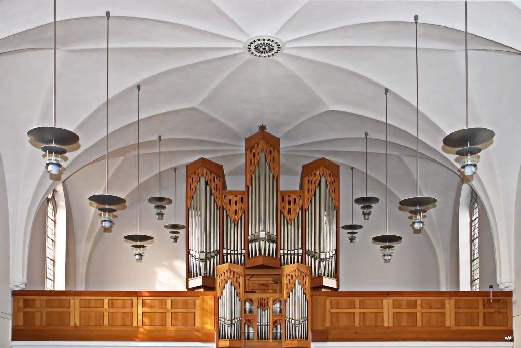 Orgel mit Deckengewölbe – Evangelische Kirchengemeinde Ketzberg